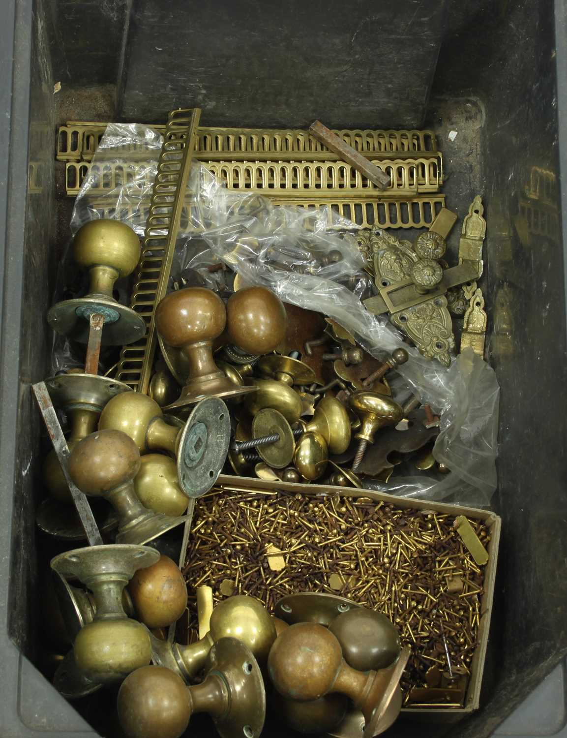 Lot 263 - Various 18th Century and later brass