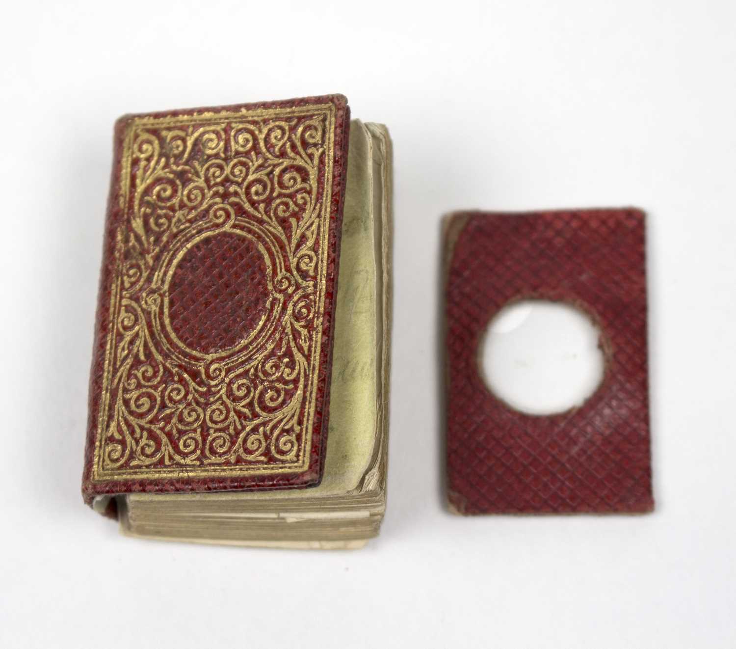 Lot 19 - The Holy Bible, miniature, published by David