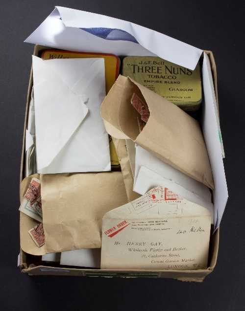 Lot 479 - A large quantity of loose post-war stamps,