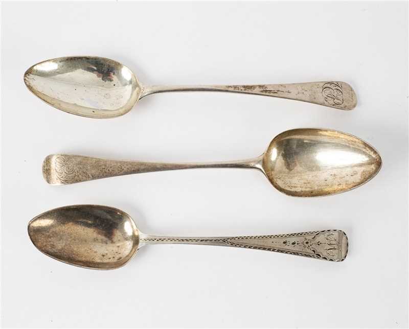 Lot 100 - A pair of silver table spoons, Peter, Ann