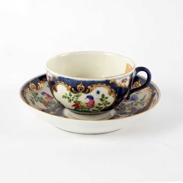 Lot 225 - An 18th Century Worcester cup and saucer