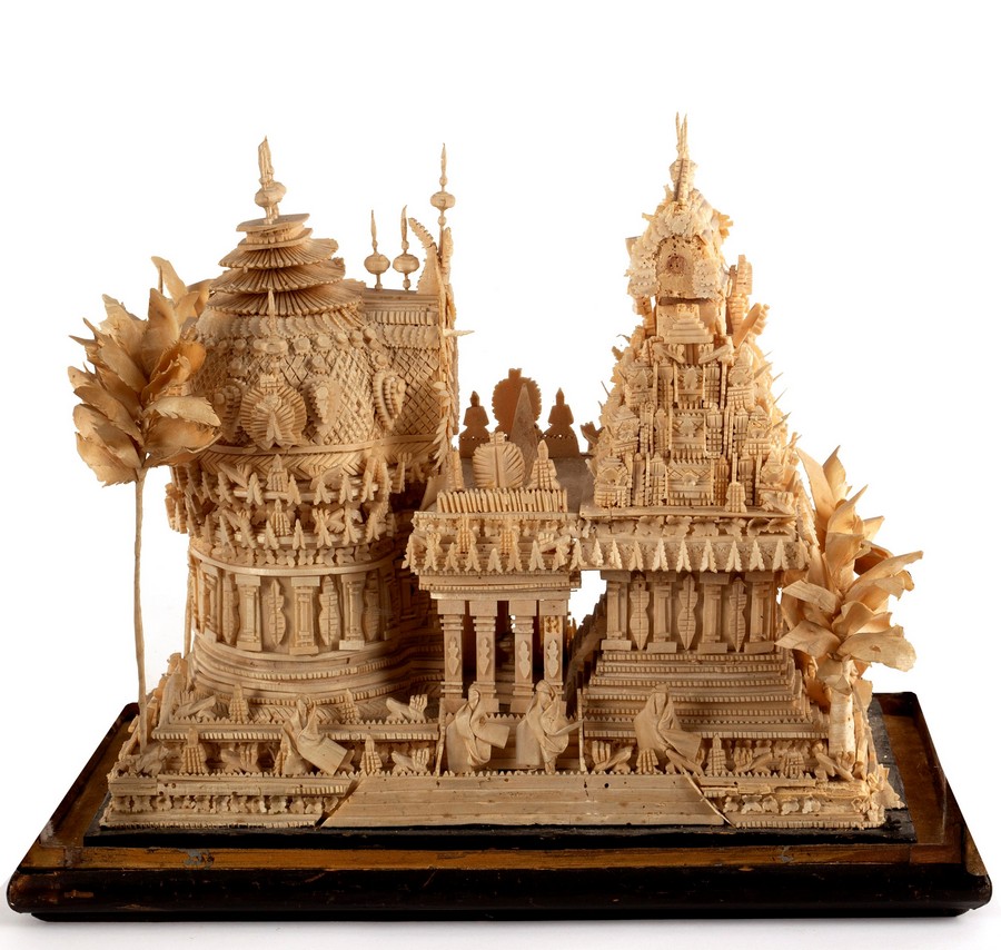 Lot 372 - A late 19th Century Indian paperwork diorama