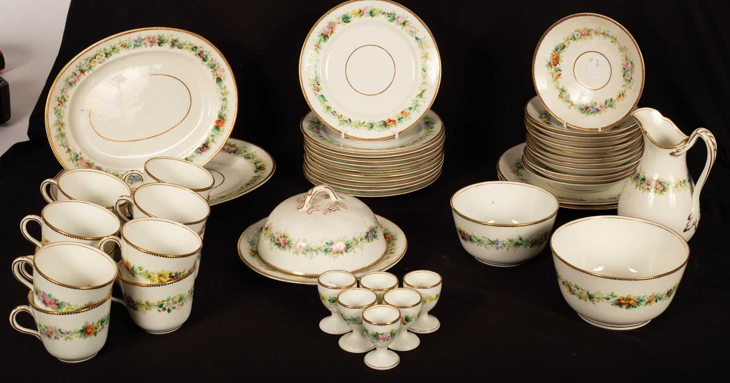 Lot 305 - A floral tea service, pattern no 5517, circa