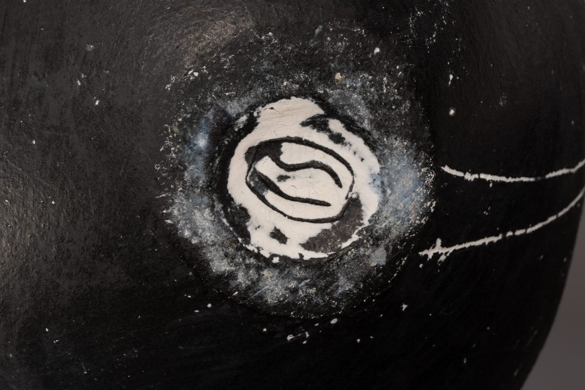 Lot 92 - Sarah Jenkins (Contemporary), black and white