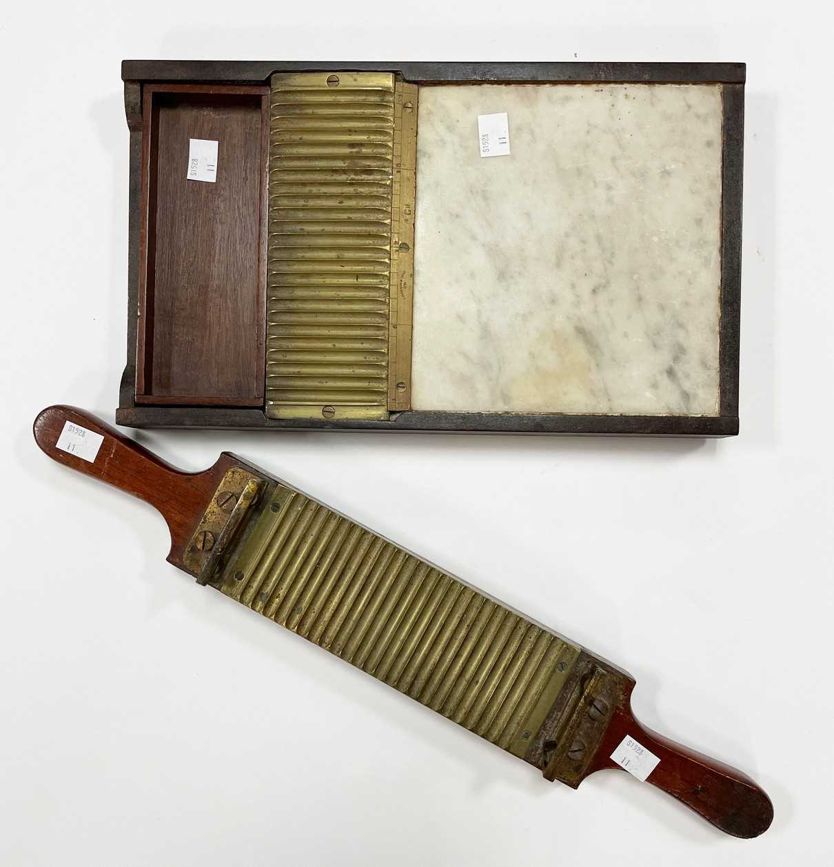 Lot 304 - A late 19th Century pharmacy pill cutter, by