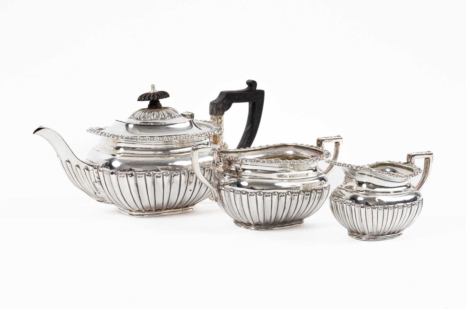 Lot 194 - A Victorian three-piece bachelor's silver