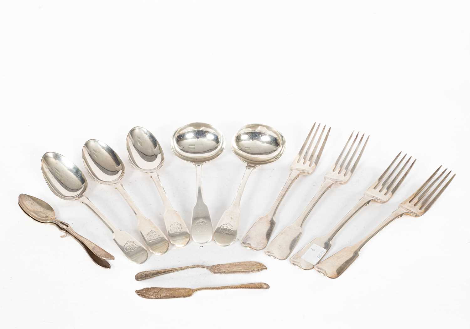 Lot 428 - Sundry fiddle pattern silver flatware