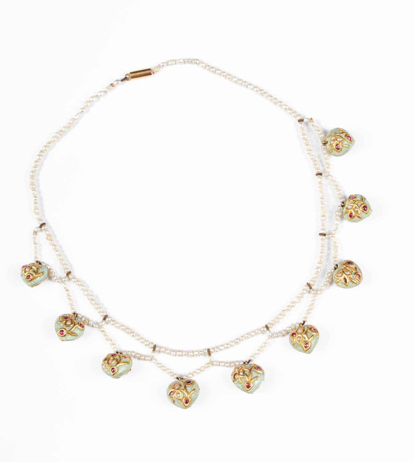 Lot 278 - A seed pearl fringe necklace