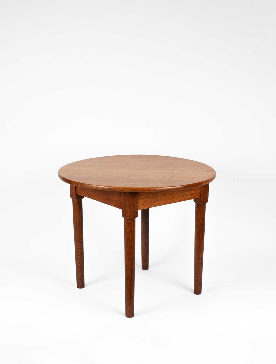 Lot 120 - A Heal's circular oak table