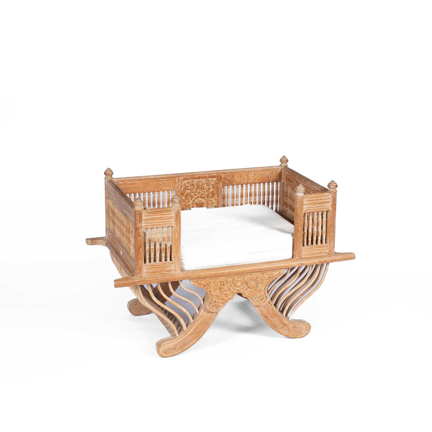 Lot 570 - An elephant 'Howdah' saddle chair