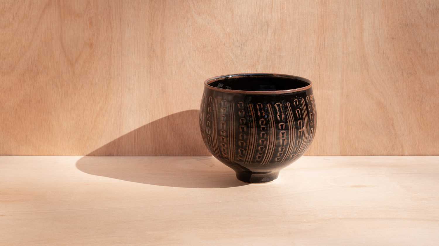 Lot 370 - David Leach (1911-2005)